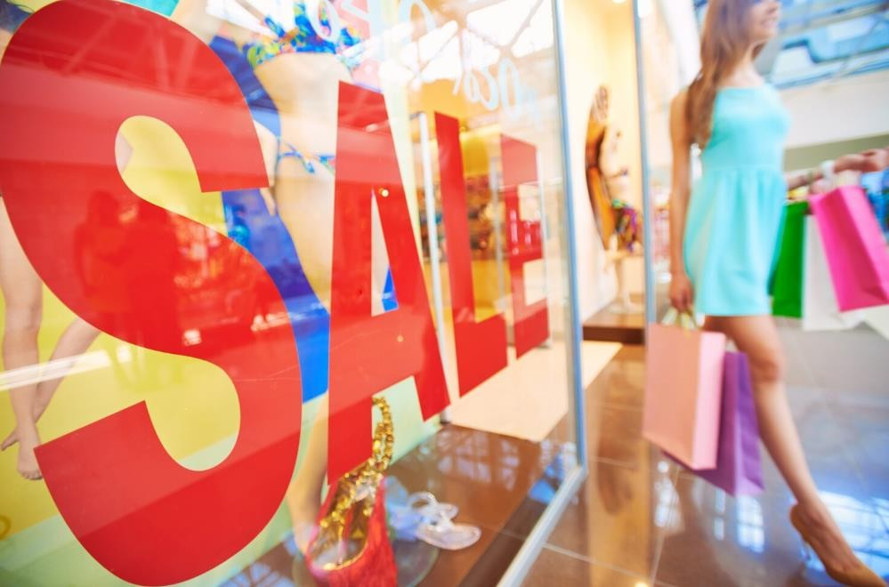 Boost Sales with Targeted Shopping Mall Advertising | Adson Marketing
